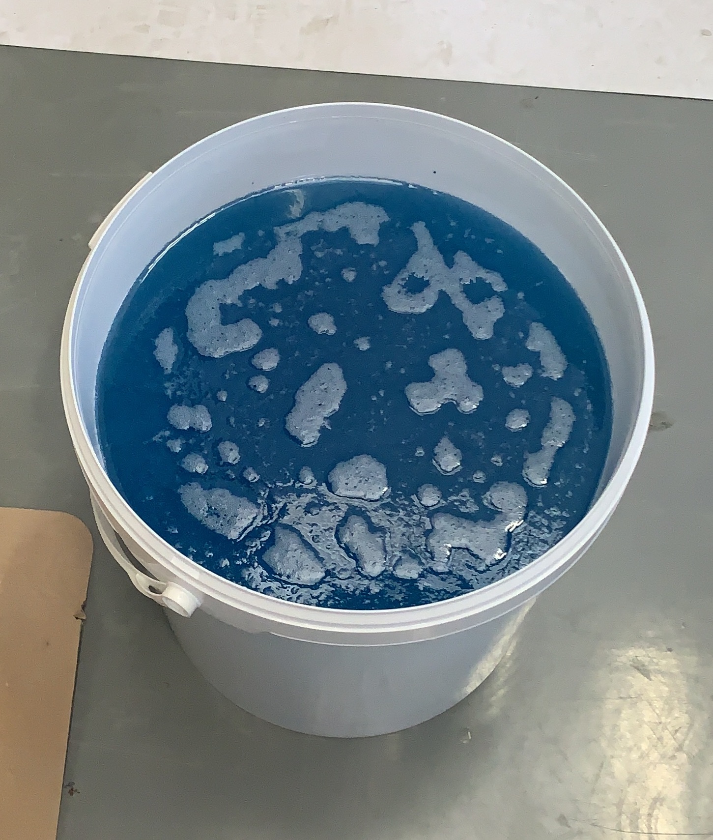 No Air Bubbles in Your Epoxy Resin - Guide - Resin Works